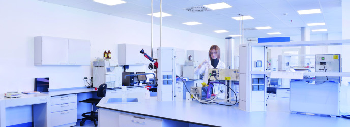 Nos solutions pour les labos & la santé | Veolia Water Technologies